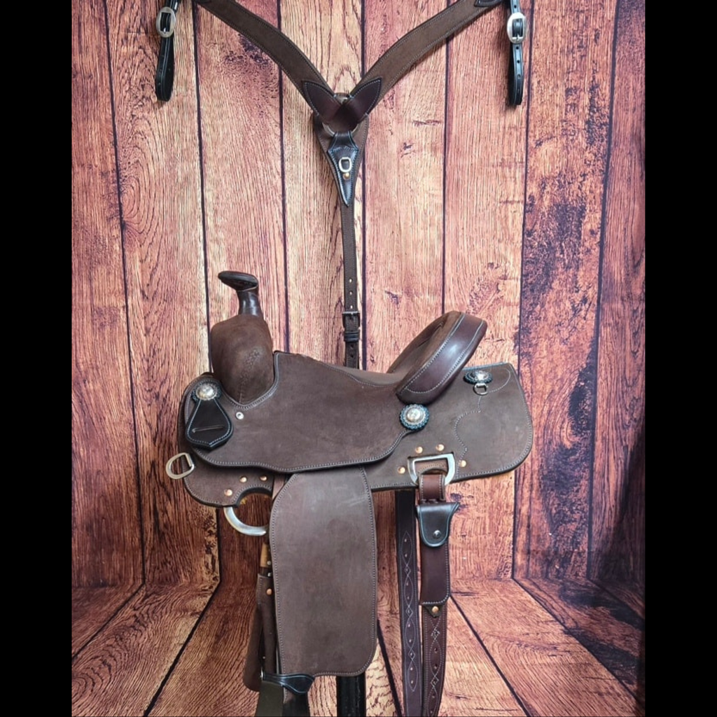 2024 NFR | Saddle #15 ($3695; $500 deposit) – Three Forks Saddlery